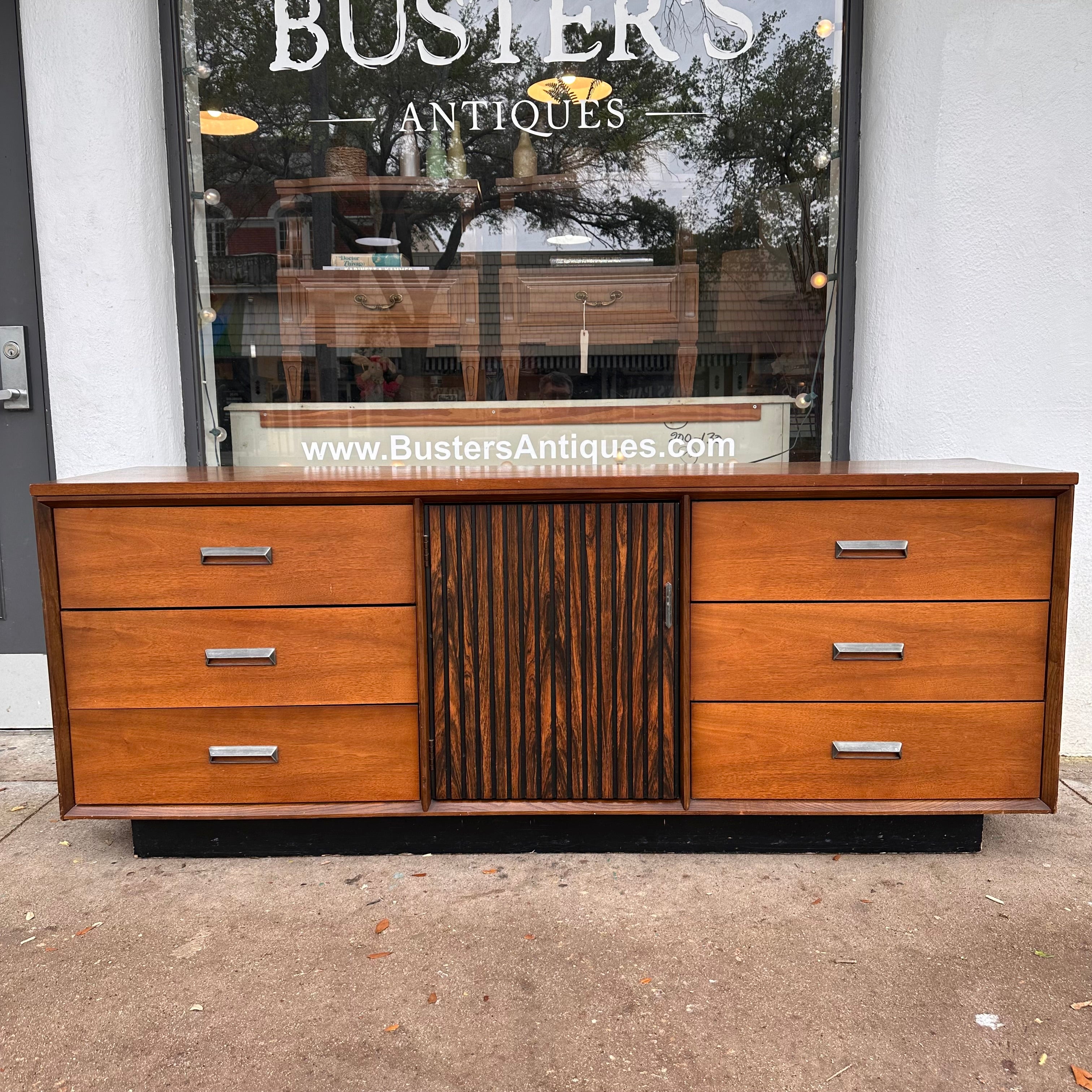 Mcm Lowboy Triple Dresser By Bassett